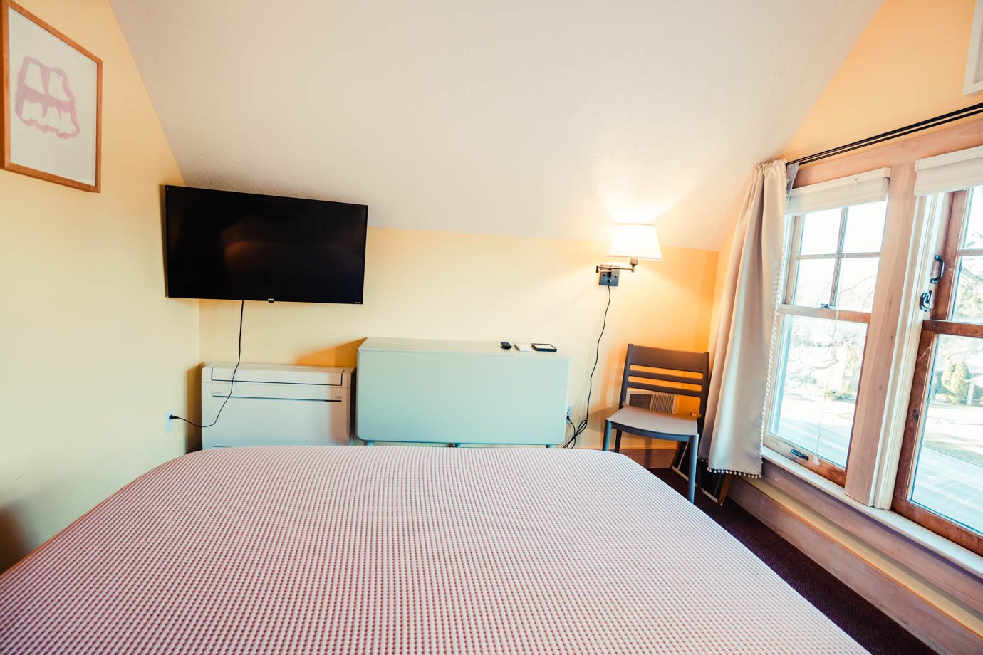 Room 6 – Centennial Inn